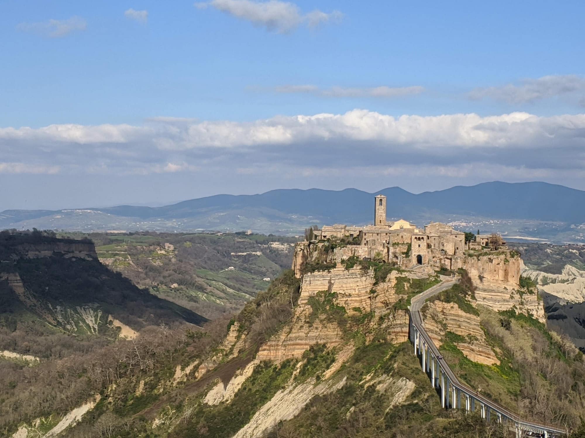 Civita di Bagnoregio: conhecendo a vila mais pitoresca da Itália